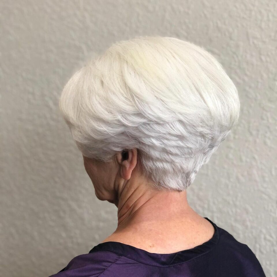 13 Timeless Wedge Haircuts For Older Women That Always Look Stylish
