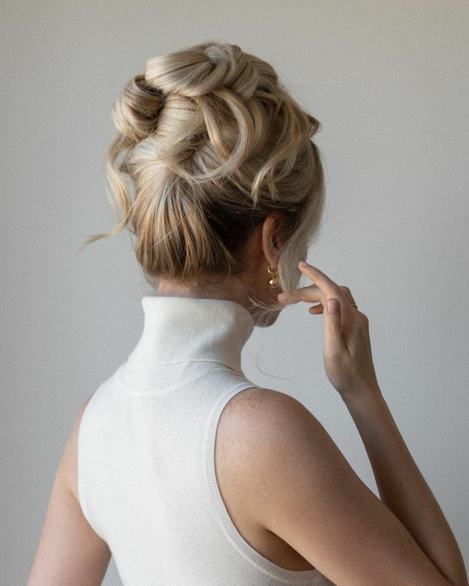12 idées de coiffures en chignon parfaites pour toutes les occasions