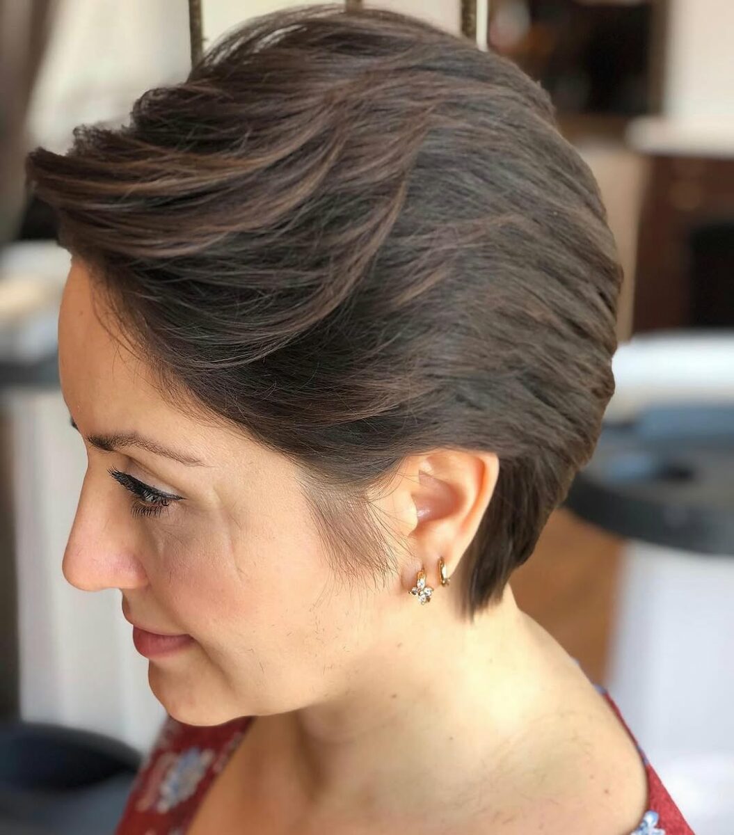 12 idées de coupes pixie avec texture qui sont ébouriffées à la perfection