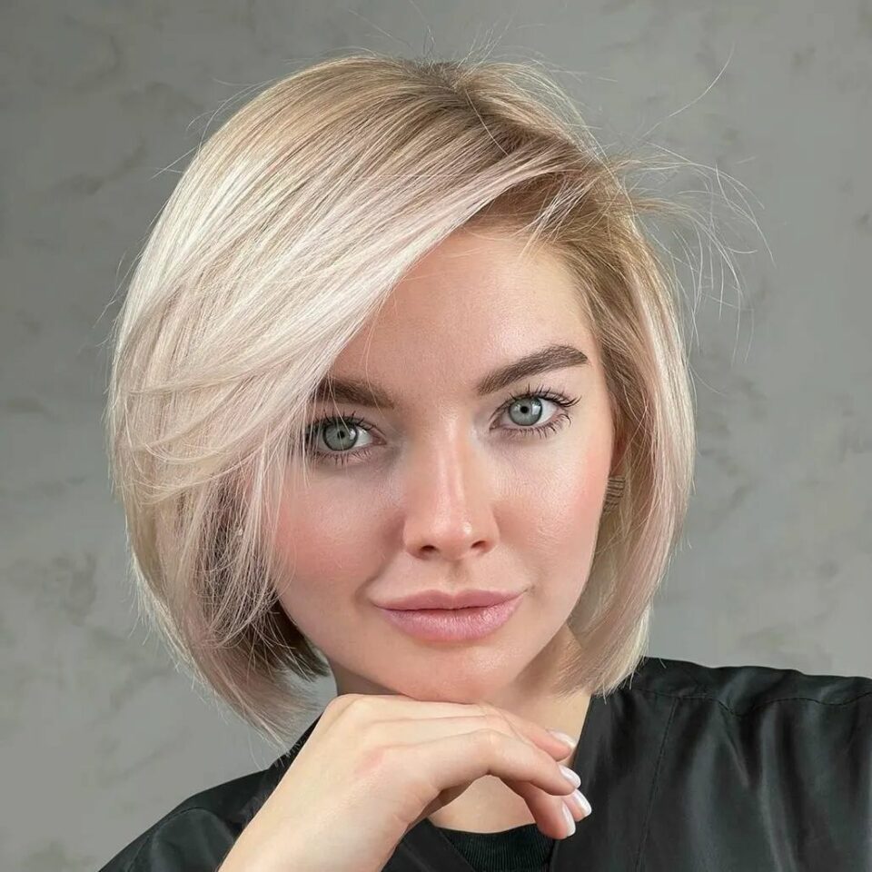 11 Stacked Bobs For Fine Hair To Give You Feminine Short Hair Inspiration