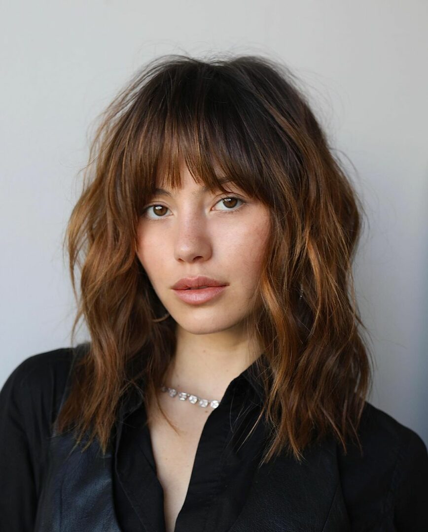 12 Most Gorgeous Mid-Length Haircuts For Women To Try