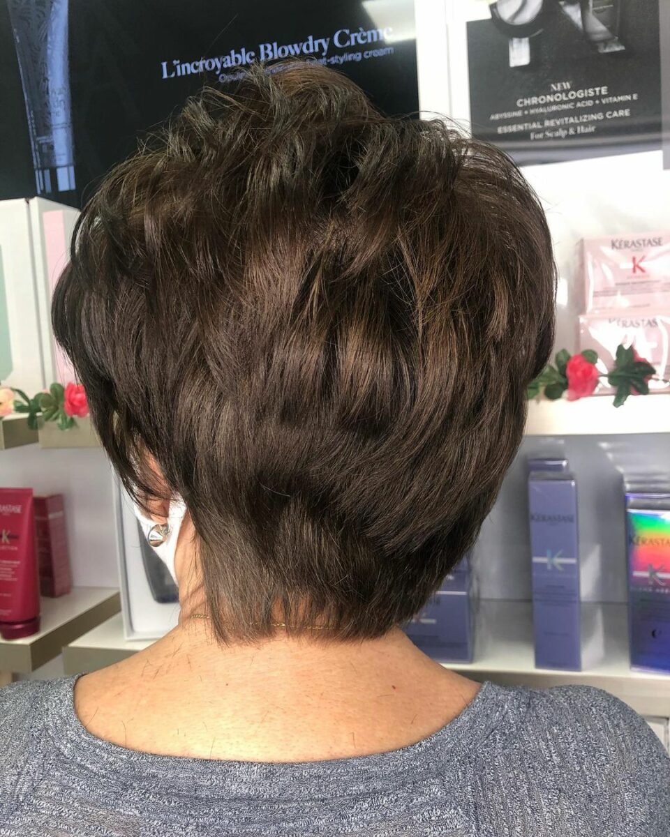 13 Timeless Wedge Haircuts For Older Women That Always Look Stylish