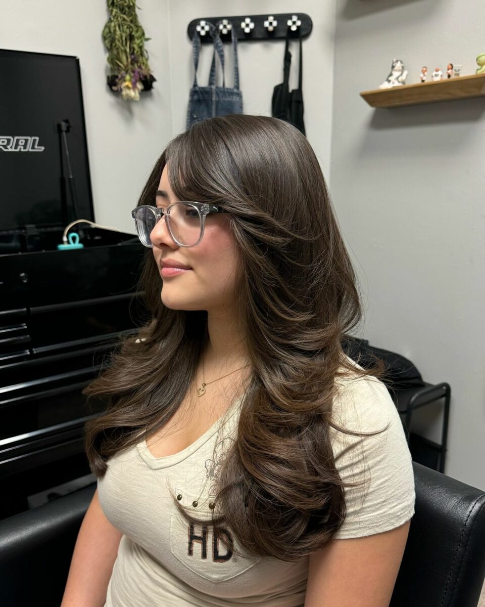 13 2025's Haircut Trends For Women With Thick Hair To Make You Feel ...