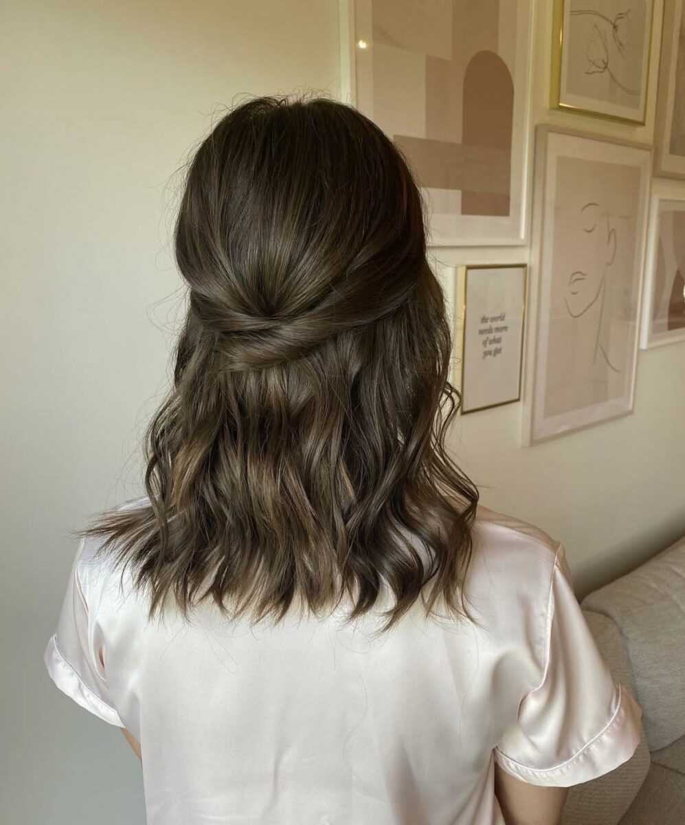 10 Collarbone Length Hair Ideas For Flattering And Low-Maintenance Style