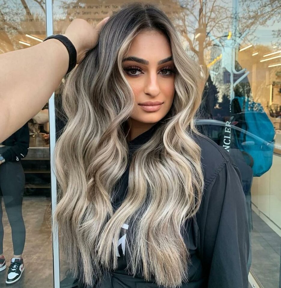 10 Gorgeous Blonde Hair With Dark Roots Ideas To Try Right Now