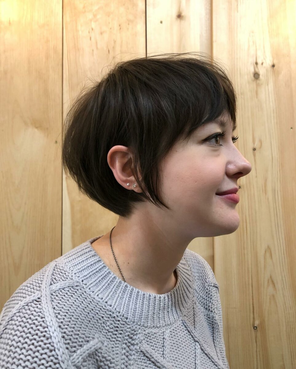 10 Gorgeous Jaw-Length Haircuts For Every Hair Type