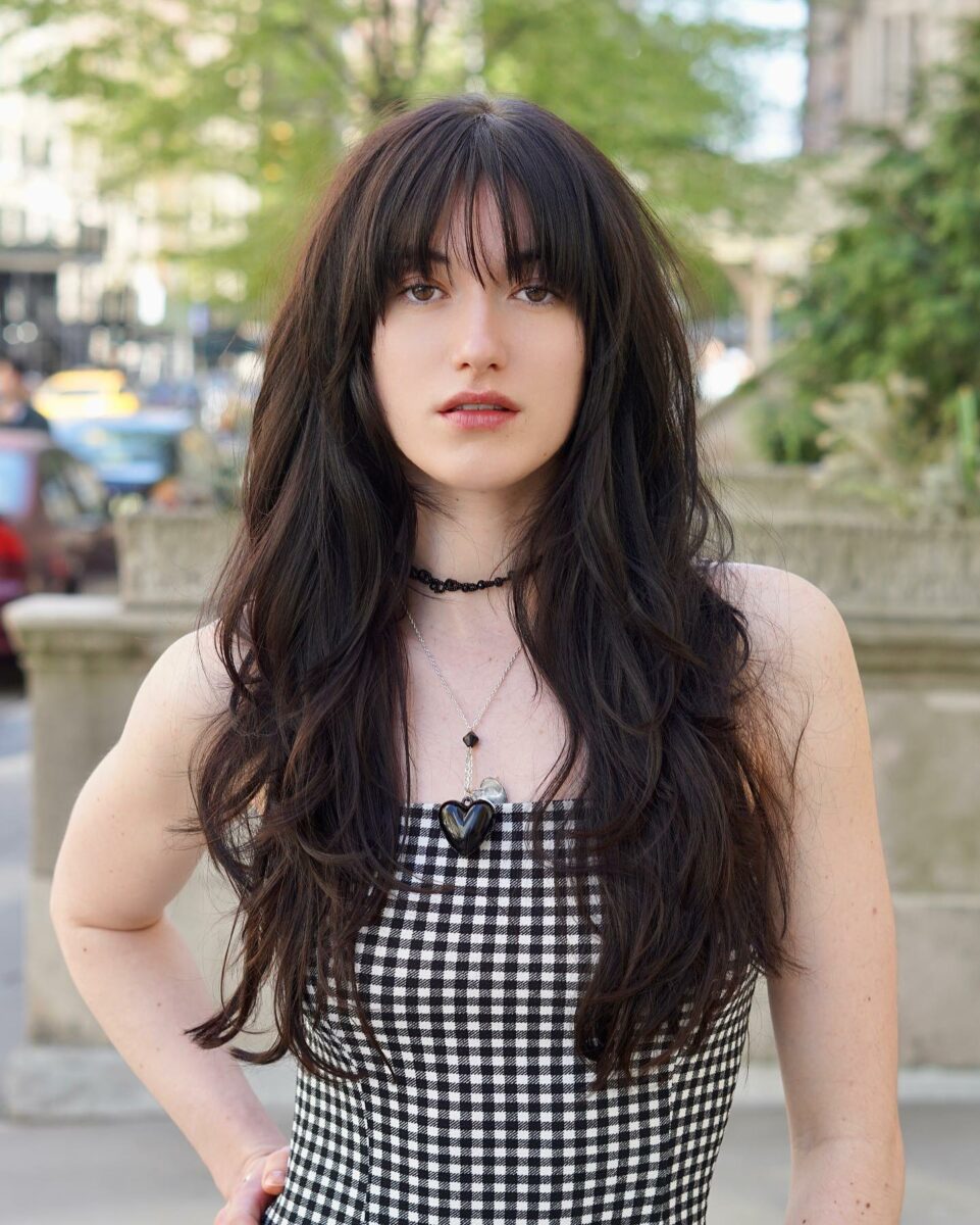 10 Pretty And Easy Ways To Wear Wispy Bangs On Long Hair