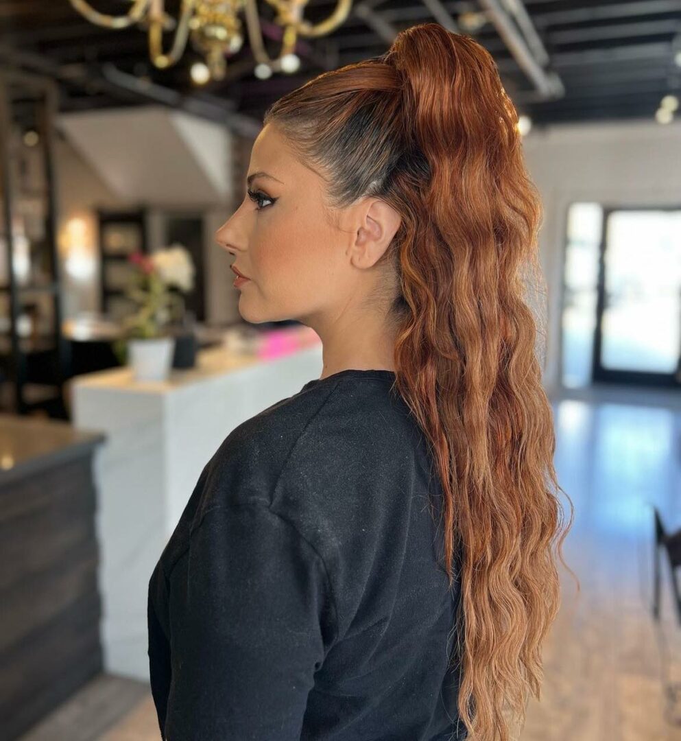 11 Crimped Hair Ideas For Playful And Retro-Inspired Look