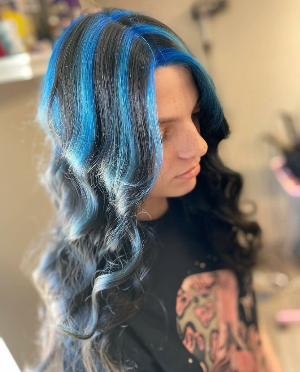 10 Skunk Stripe Hair Ideas That Will Boldly Transform Your Look