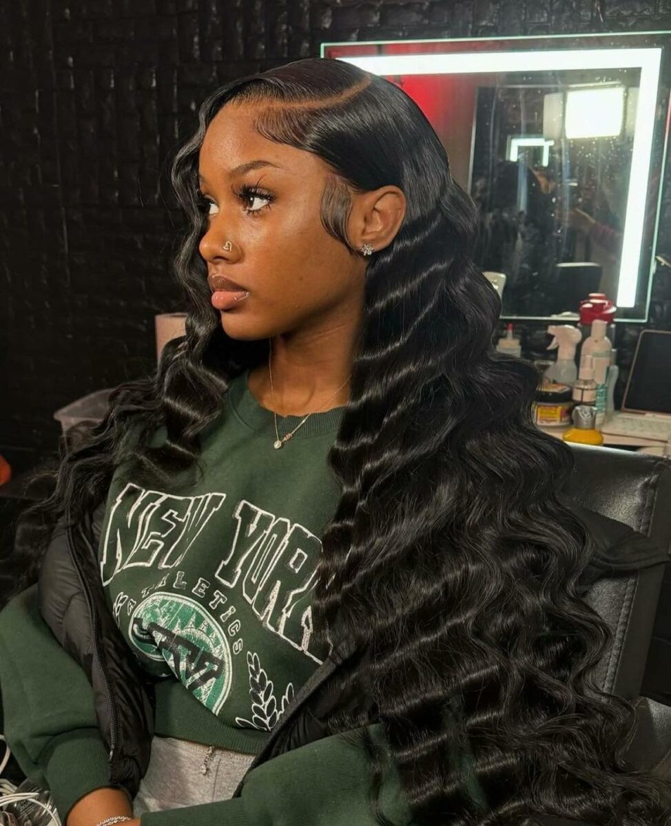 11 Crimped Hair Ideas For Playful And Retro-Inspired Look