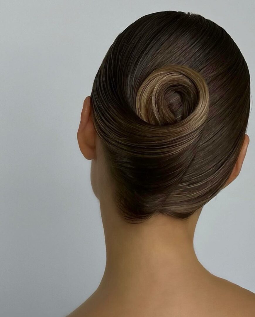 10 Slicked Back Hairstyles As The Epitome Of Confidence And Sophistication