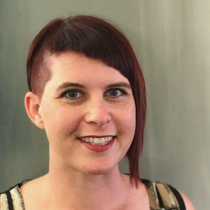 10 Trendsetting Short Asymmetrical Hairstyles That Break the Norm