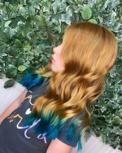 12 Cool Frosted-Tip Hair Ideas To Light Up Your Look