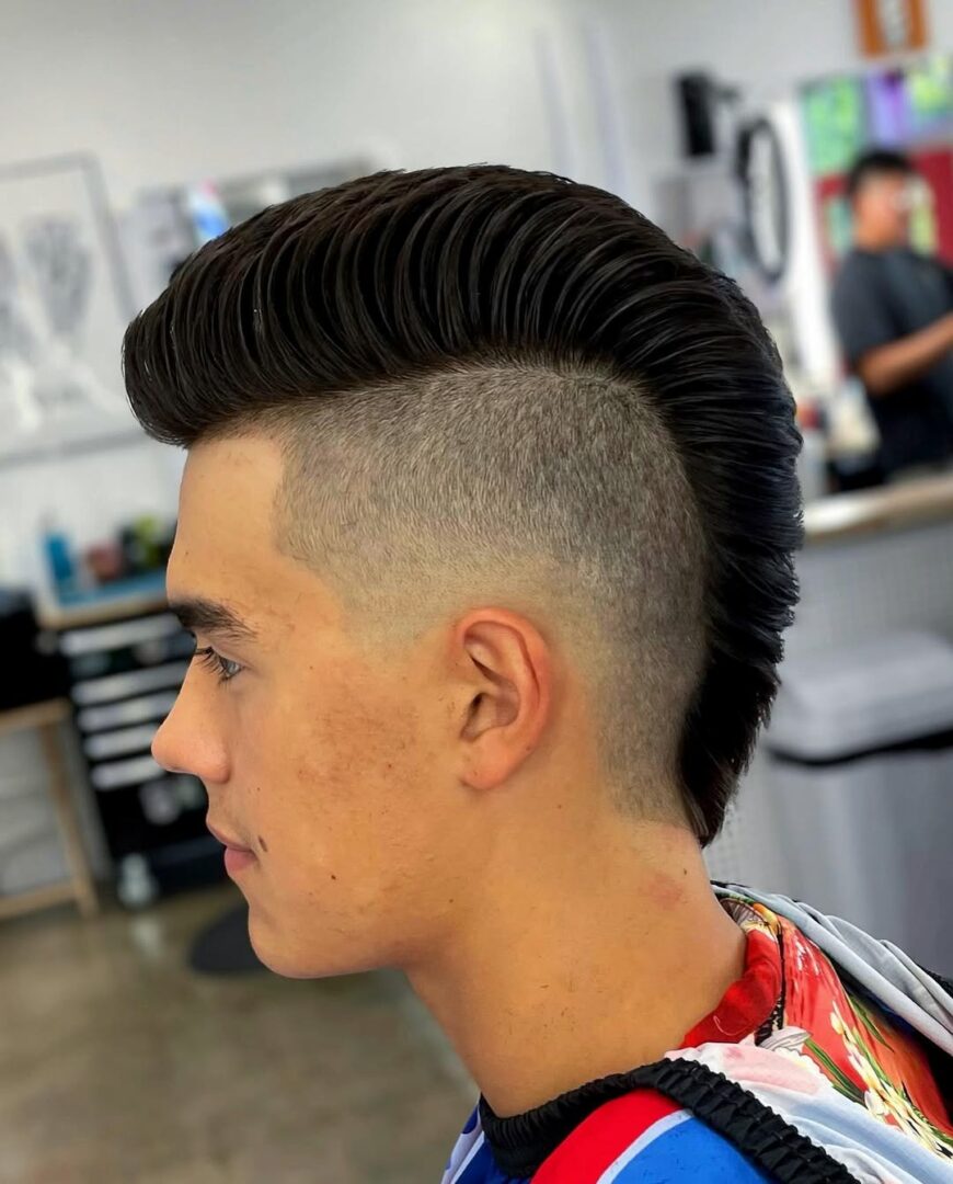 11 cortes de pelo Mohawk Fade para una mezcla perfecta de estilo y filo