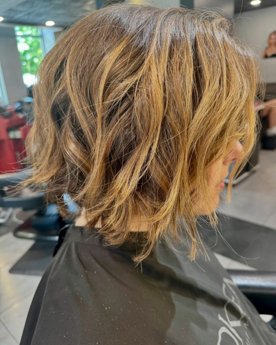 11 Chin-Length Layered Bob Haircuts That Will Transform Your Hair And ...