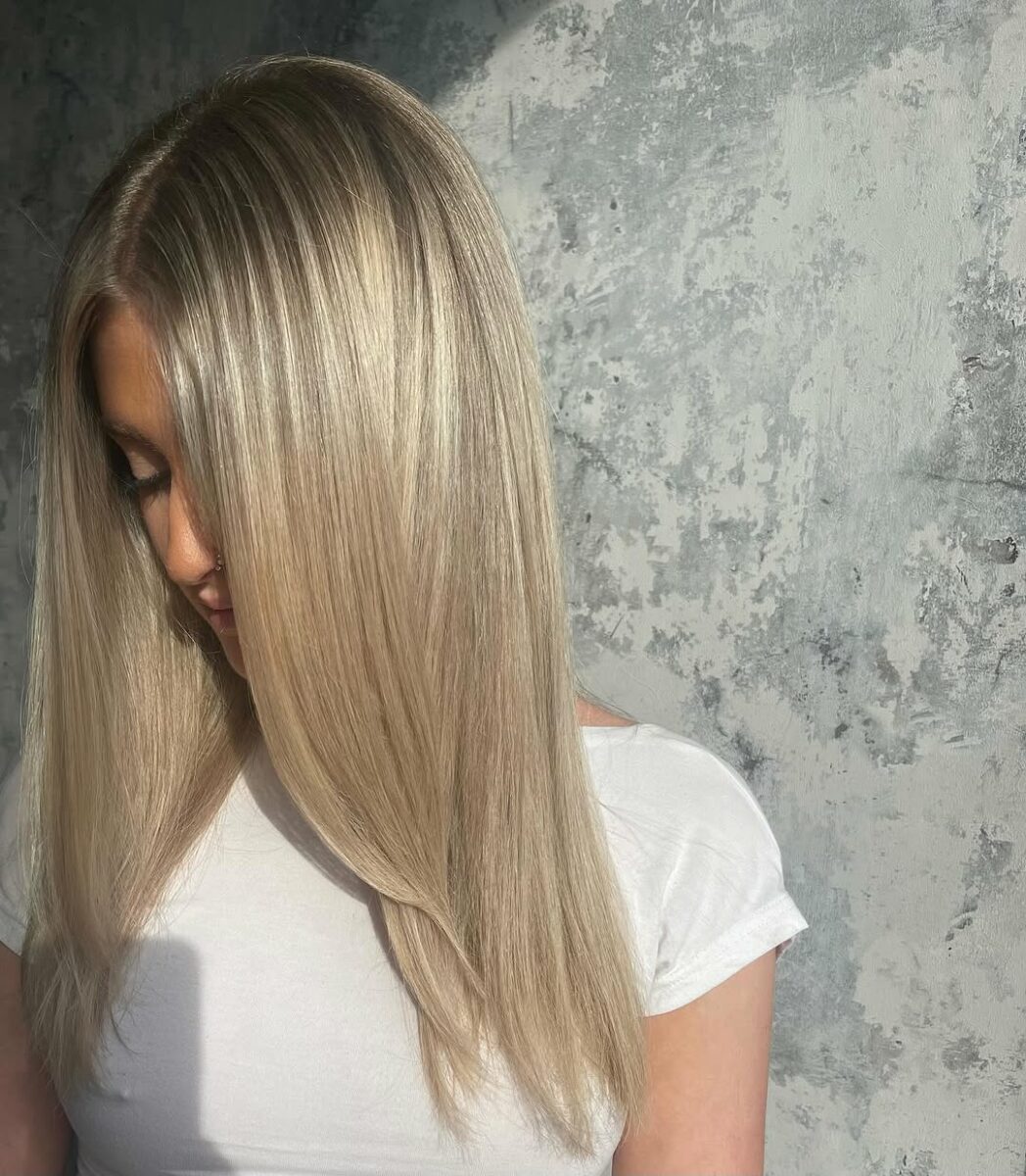 10 Fresh And Gorgeous Sandy Blonde Looks You'll Love In 2025