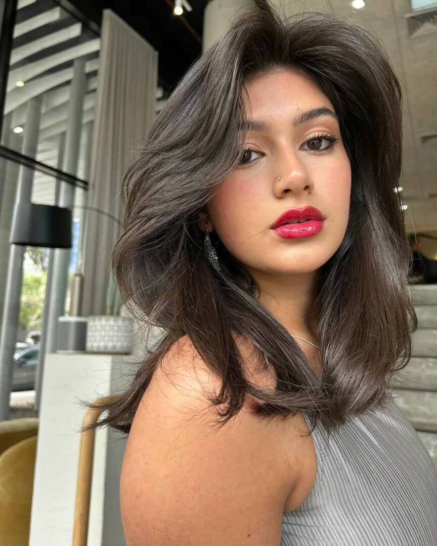 10 Face-Framing Layered Styles That Will Give Your Medium-Length Hair A ...