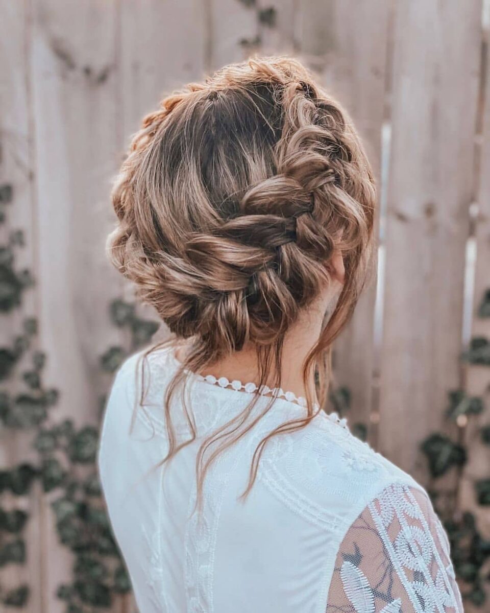 11 Enchanting Princess Hairstyles For A Fairytale Transformation