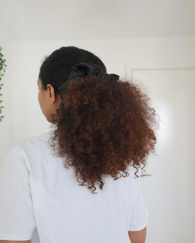 11 Curly Ponytail Ideas You'll Love Wearing Everywhere