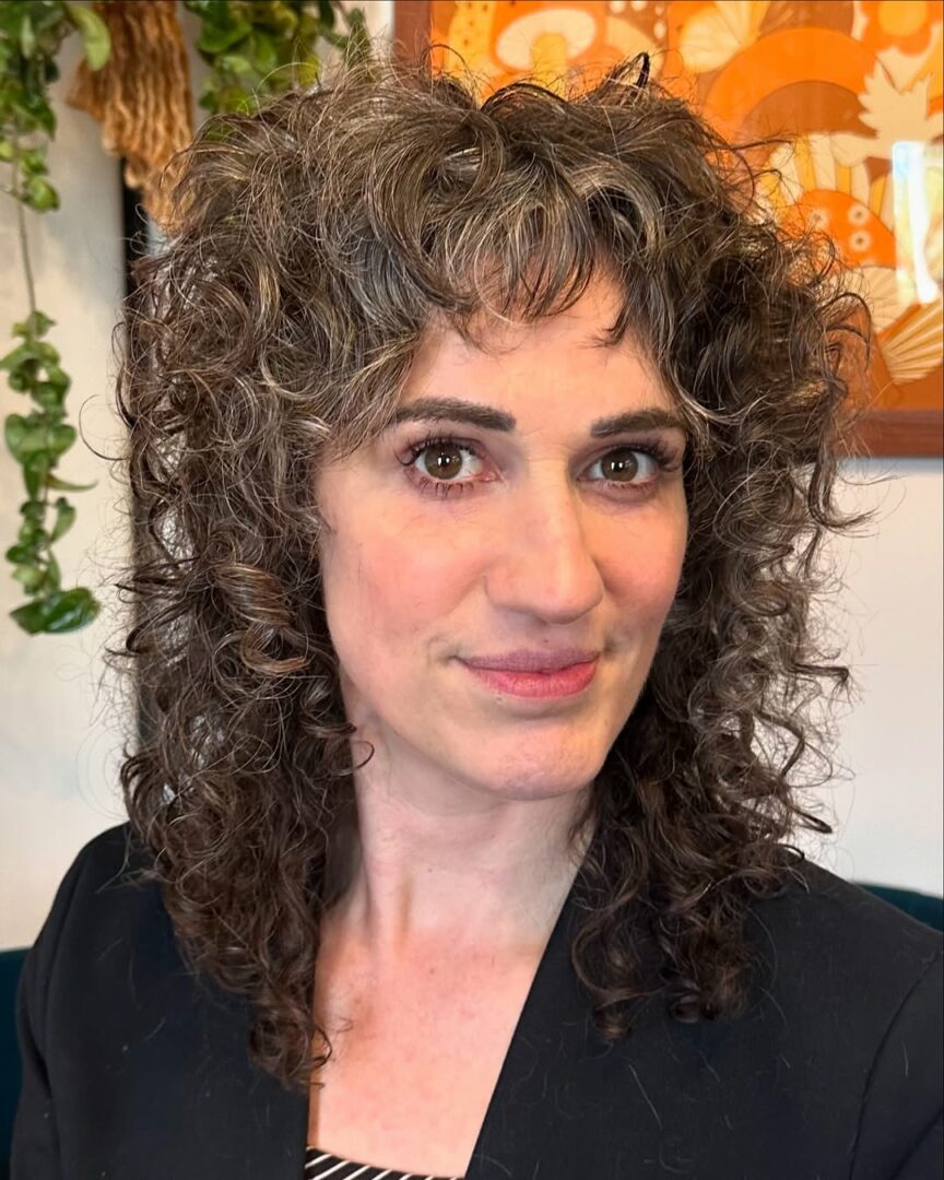 10 Timelessly Stylish Curly Hairstyles For Women Over 50
