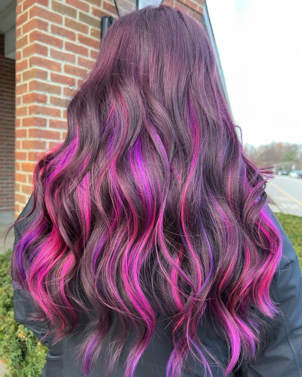 10 ideas irresistibles para inspirar tu próximo look morado oscuro