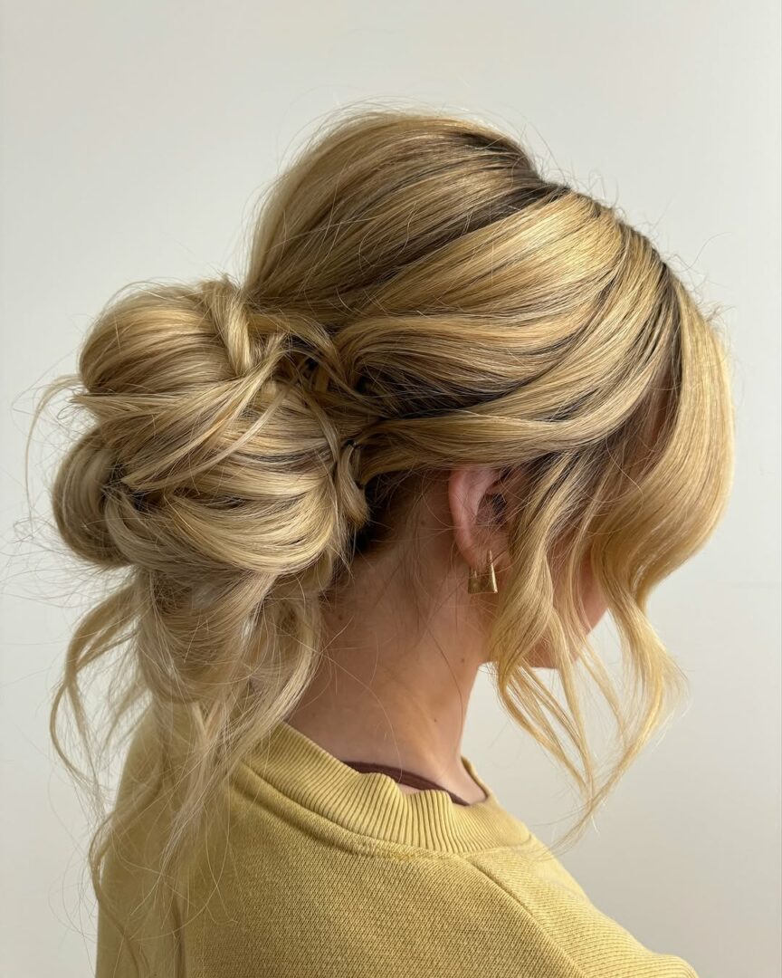 12 Effortless Loose Updos For Stylish Hair On Busy Days