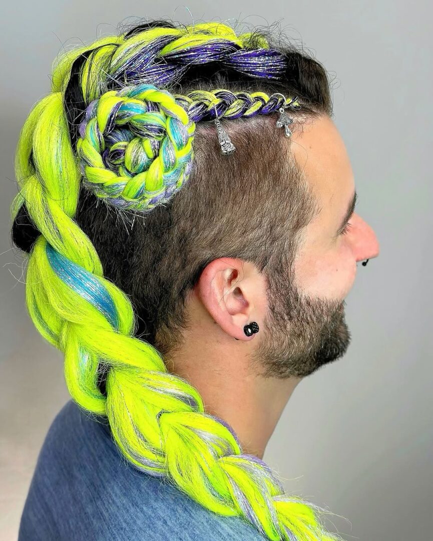 13 Jaw-Dropping Rave Hairstyles That Will Make You Stand Out In The Crowd