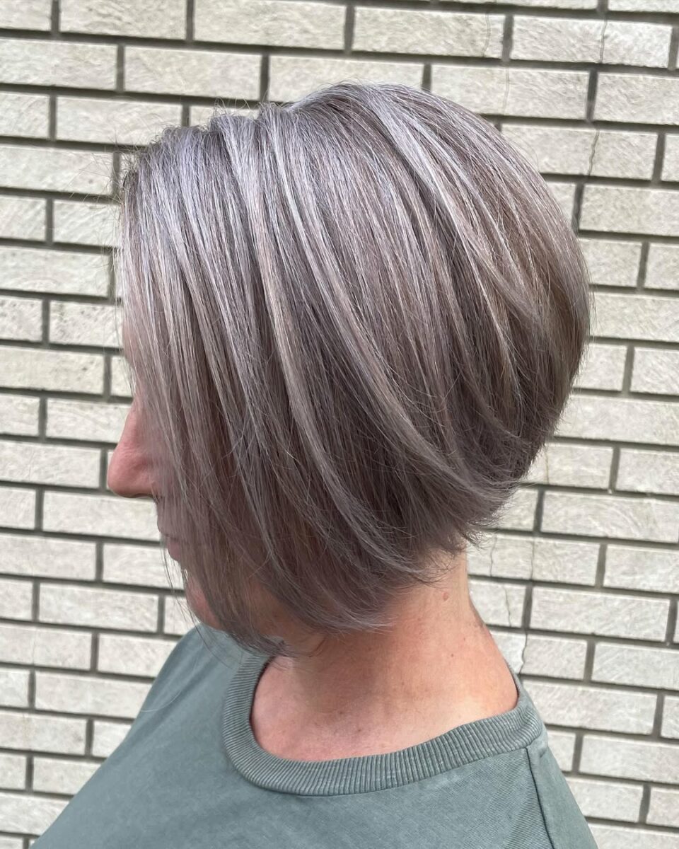 Looking Stylish After 60? These 14 Trendy Haircuts Are Your Secret Weapon
