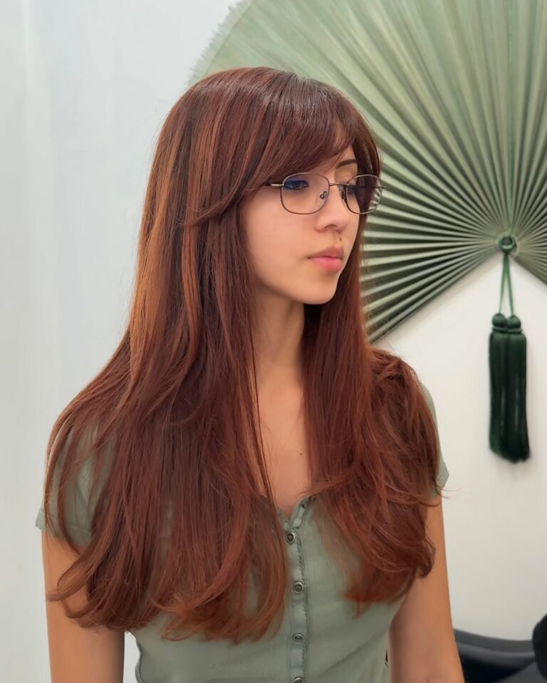 10 Trendy Long Hairstyles With Side Bangs You'll Want To Try Yourself