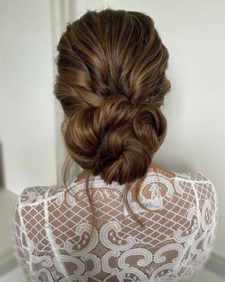12 Effortless Loose Updos For Stylish Hair On Busy Days