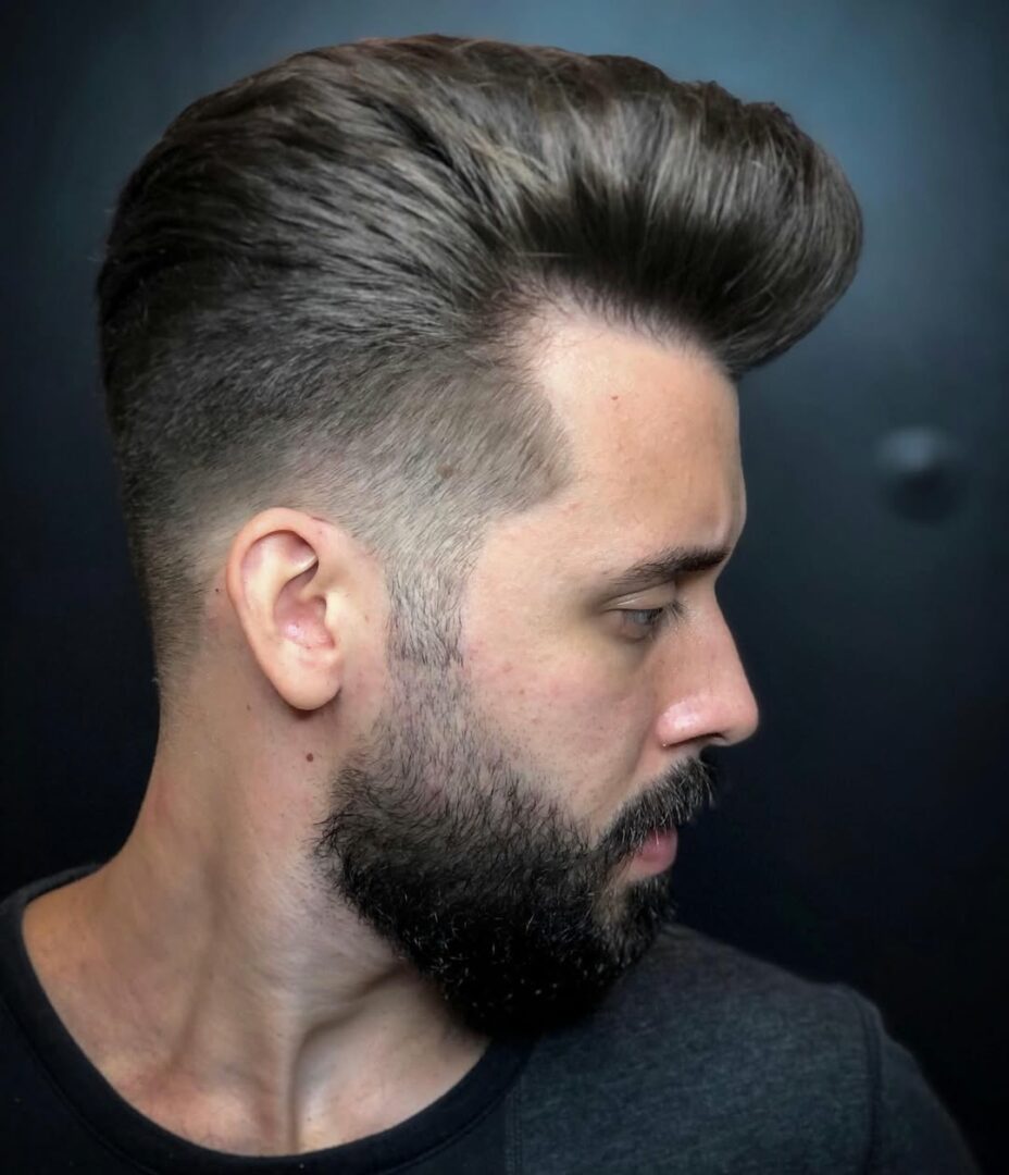 10 coupes de cheveux Pompadour avec décoloration qui combinent le style ...