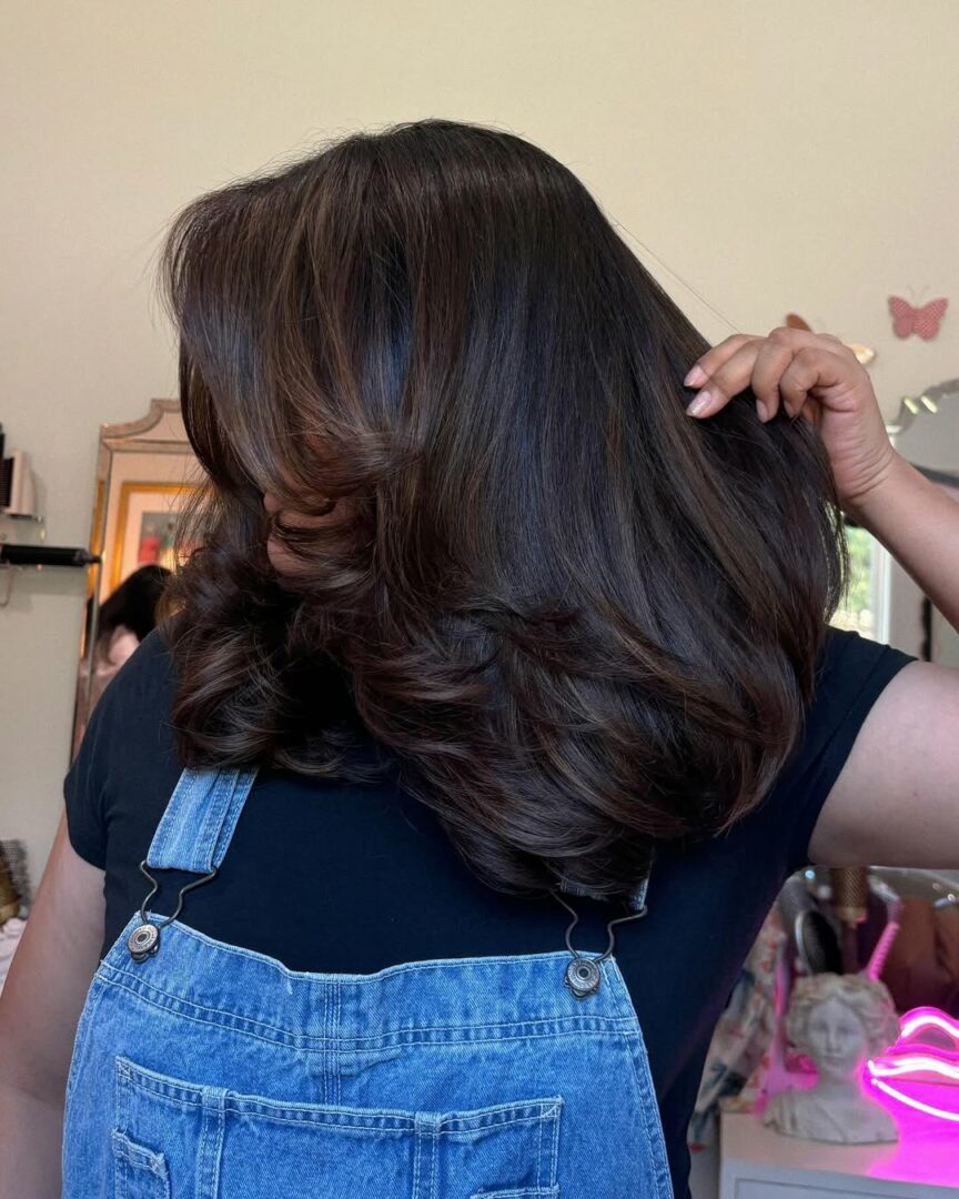 10 Front-Layered Haircuts That Will Put You In The Center Of Attention