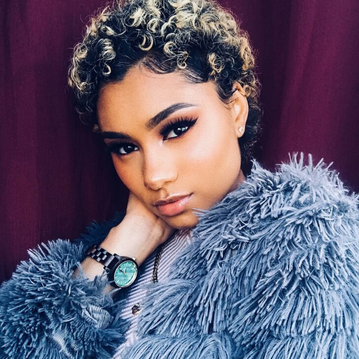 12 Cool Frosted-Tip Hair Ideas To Light Up Your Look