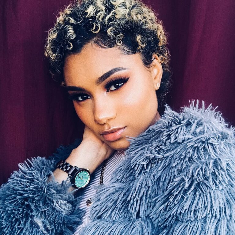 12 Cool Frosted-Tip Hair Ideas To Light Up Your Look