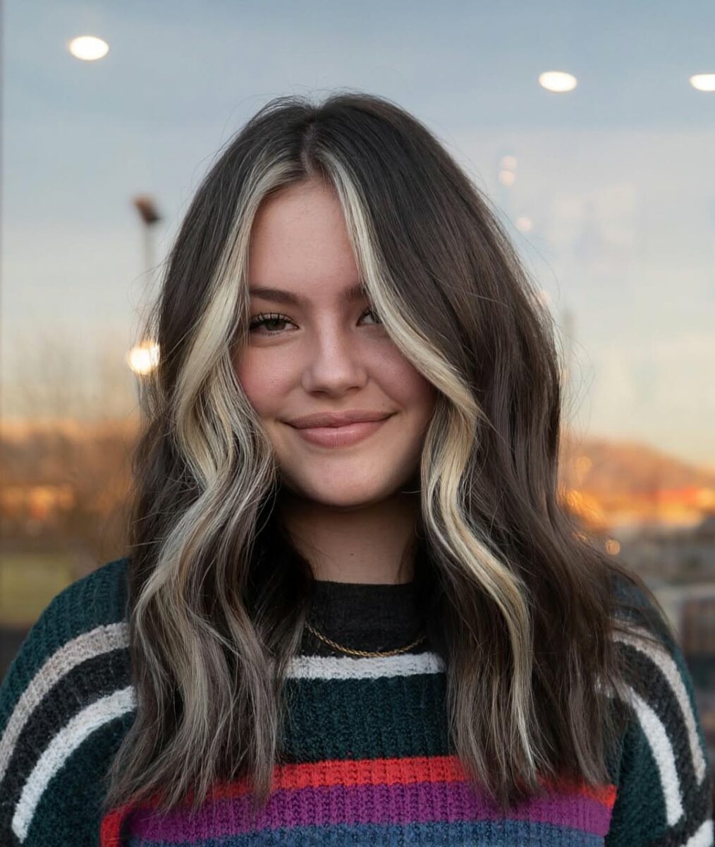 10 Creative Ways To Update Your Dark Hair With Only A Stunning Money Piece