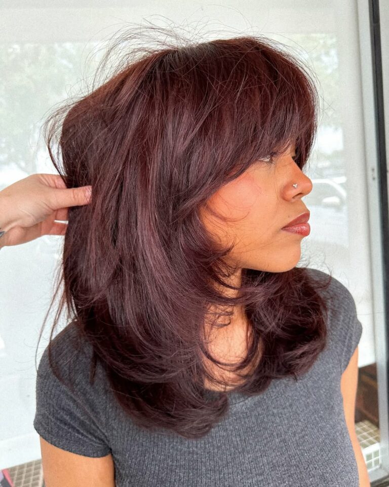 10 Face-Framing Layered Styles That Will Give Your Medium-Length Hair A ...