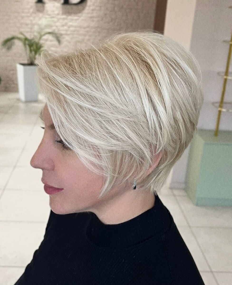 10 Modern Short Stacked Pixie Bob Haircuts For Layered Perfection