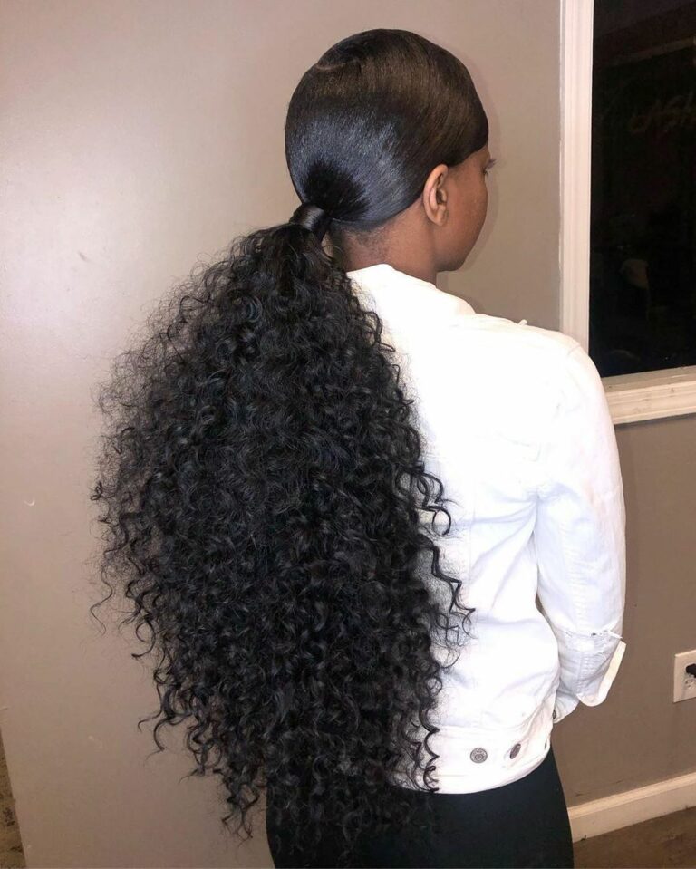 11 Curly Ponytail Ideas You'll Love Wearing Everywhere