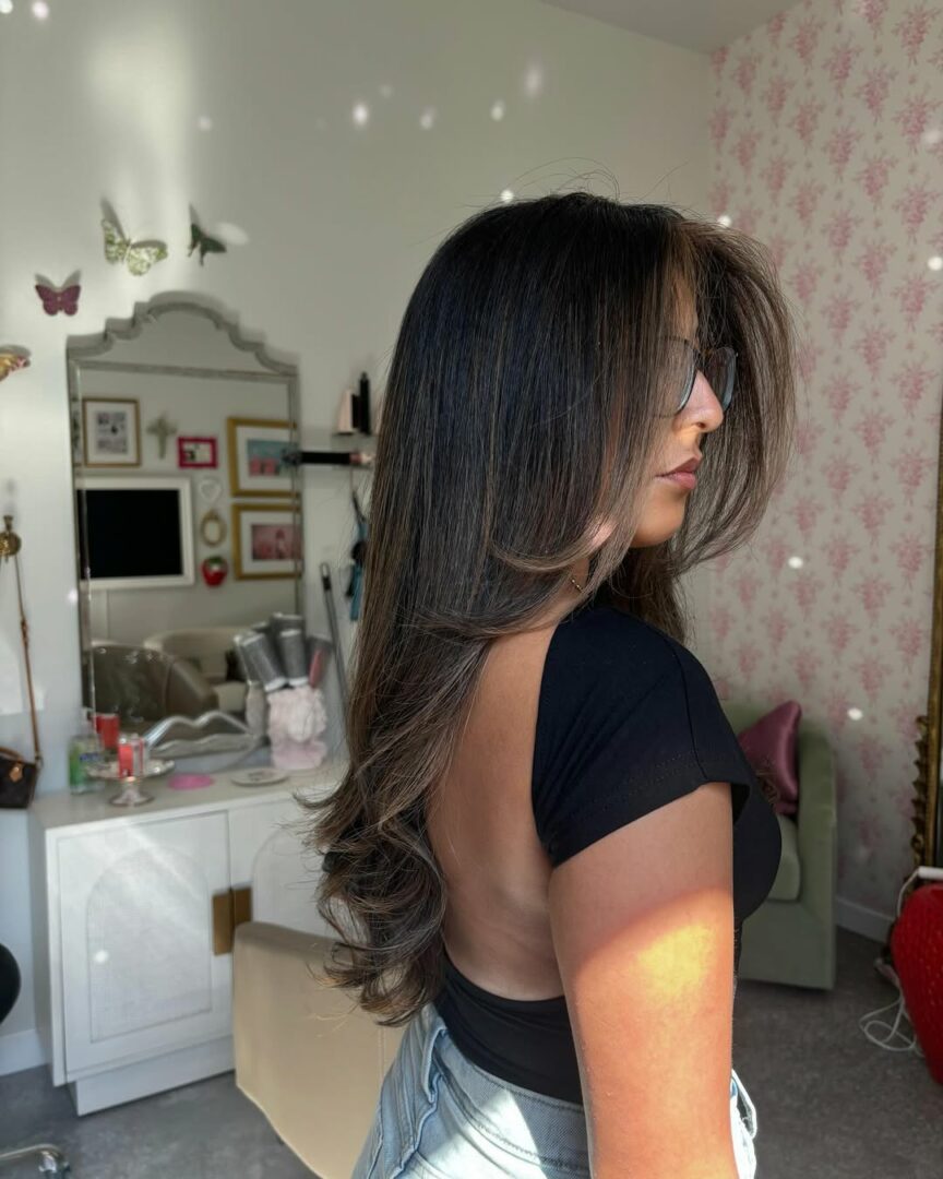 10 Front-Layered Haircuts That Will Put You In The Center Of Attention