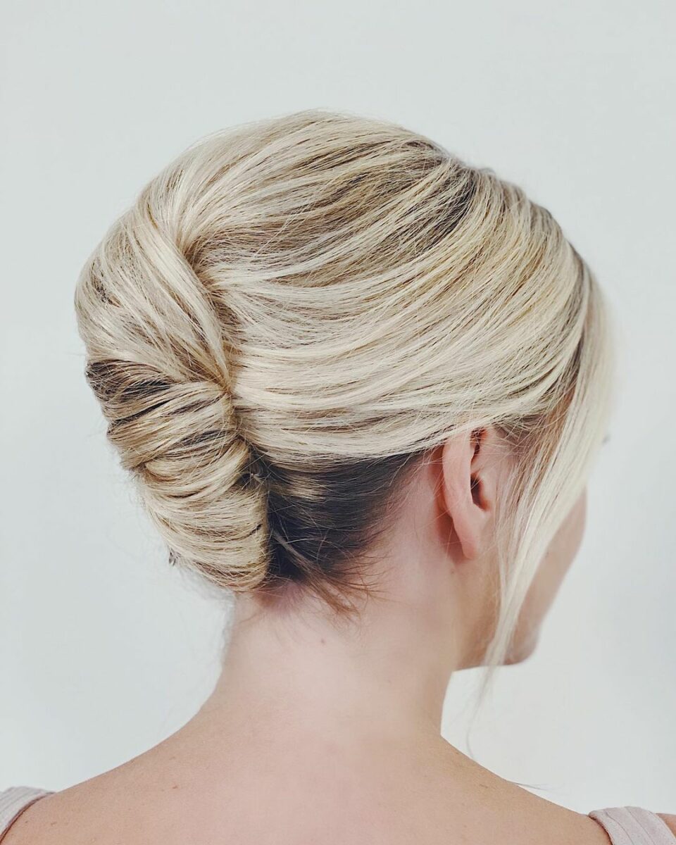 10 Beautiful French Twist Hairstyle Ideas For A Soft, Romantic Look