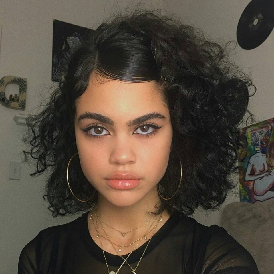 10 Easy Hairstyles For Thin Curly Hair That You Must Try