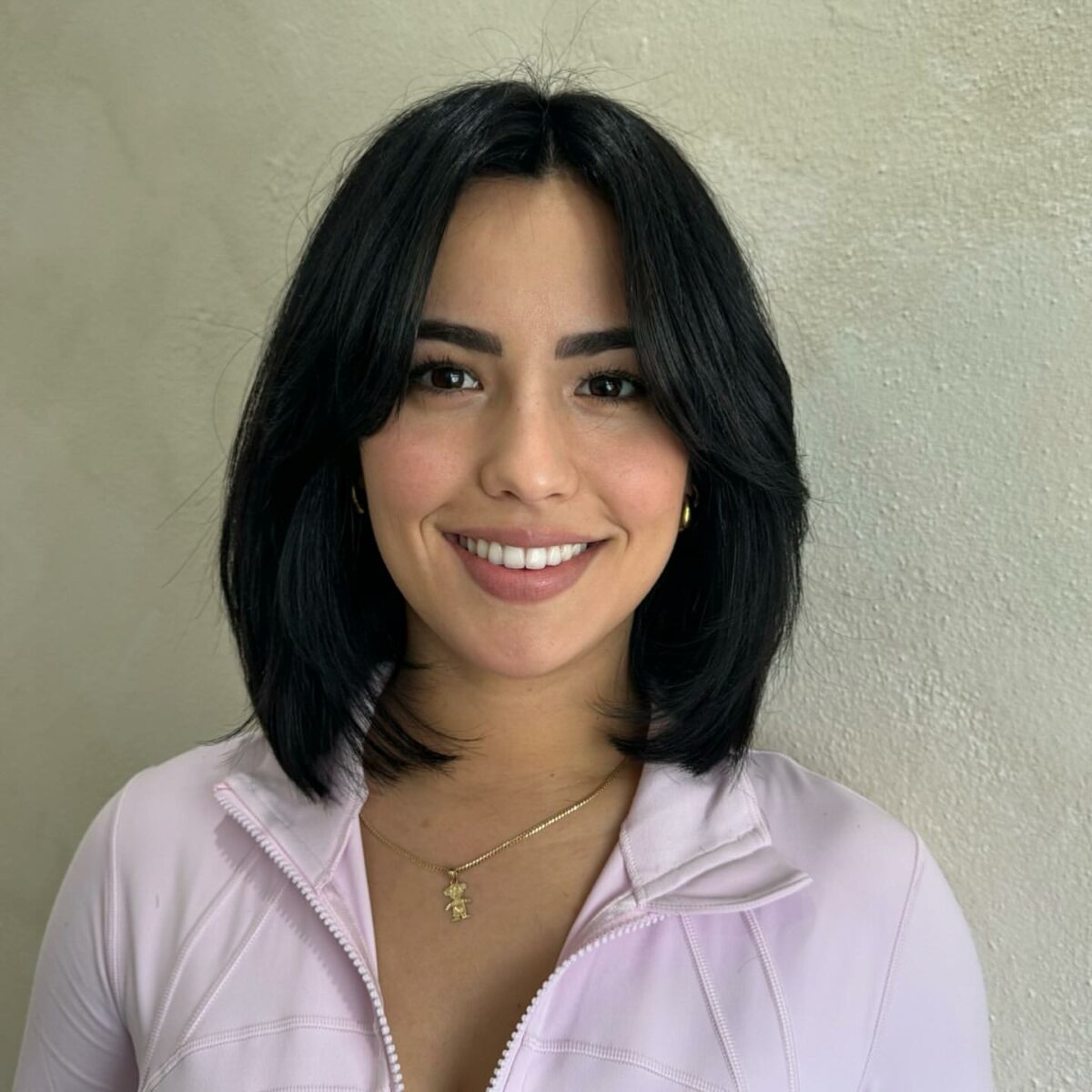 15 Long Bob Hairstyles That Slim & Sculpt A Round Face