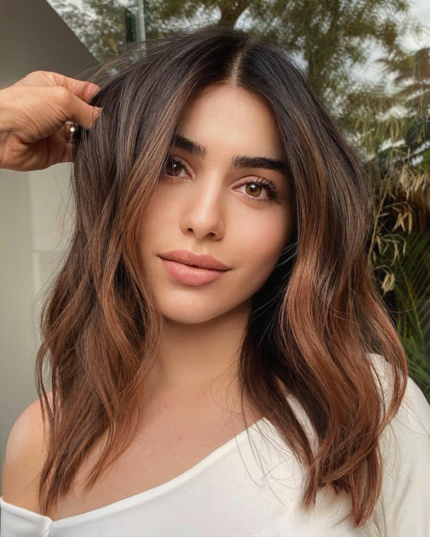 14 Volume-Boosting Layered Shoulder-Length Cuts For Thin Hair