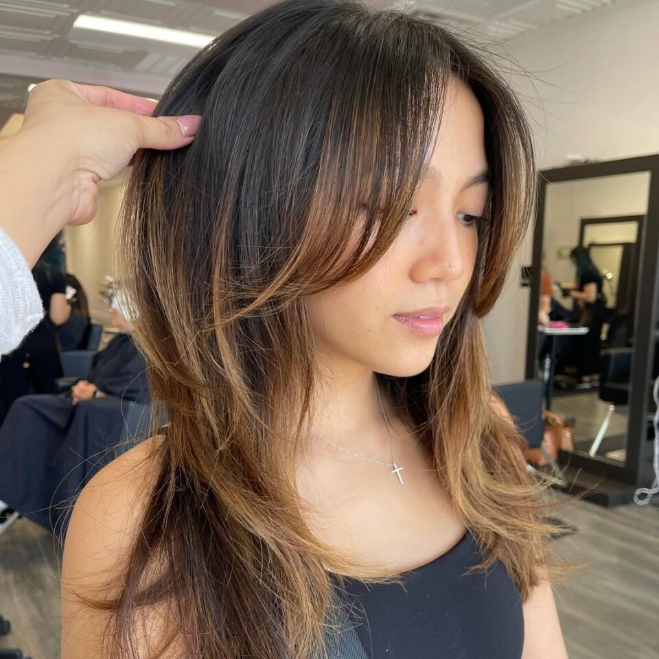 14 Volume-Boosting Layered Shoulder-Length Cuts For Thin Hair