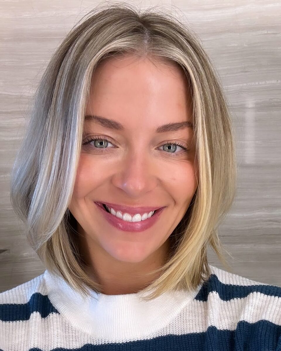 The Rachel Haircut Is An Iconic 90s Layered Hair Trend Set To Flood ...