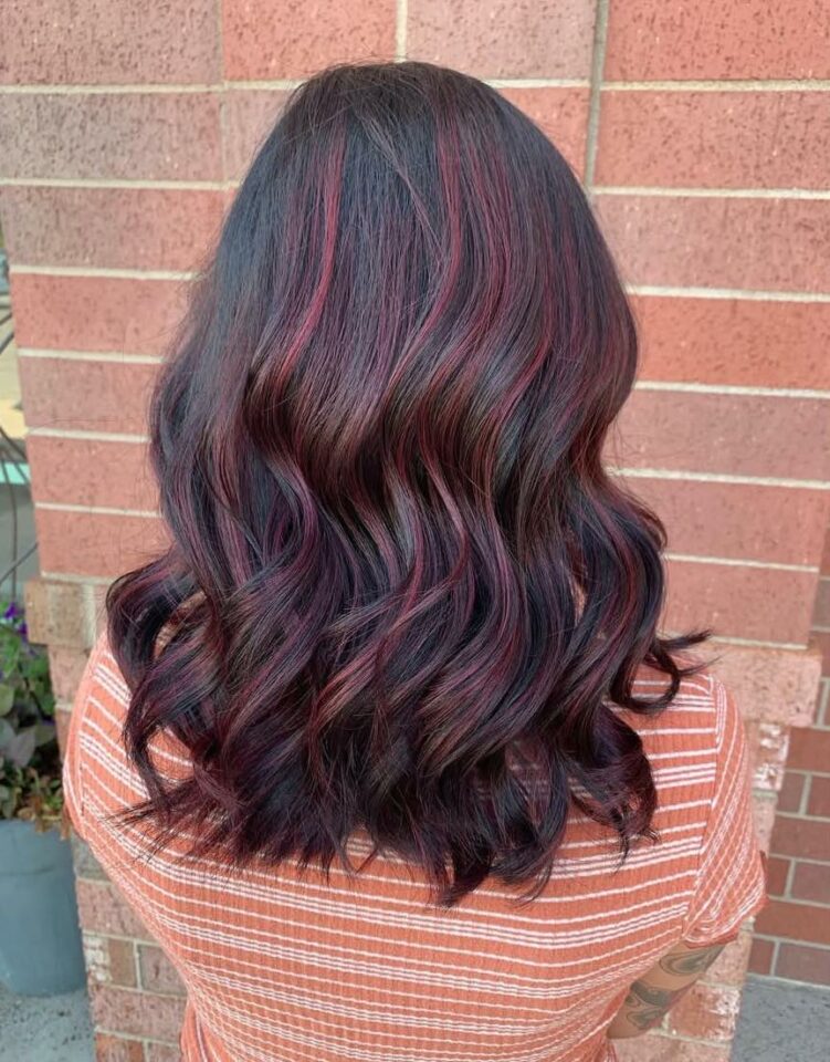 10 Lowlights For Brown Hair As The Secret To Rich, Multi-Dimensional Color