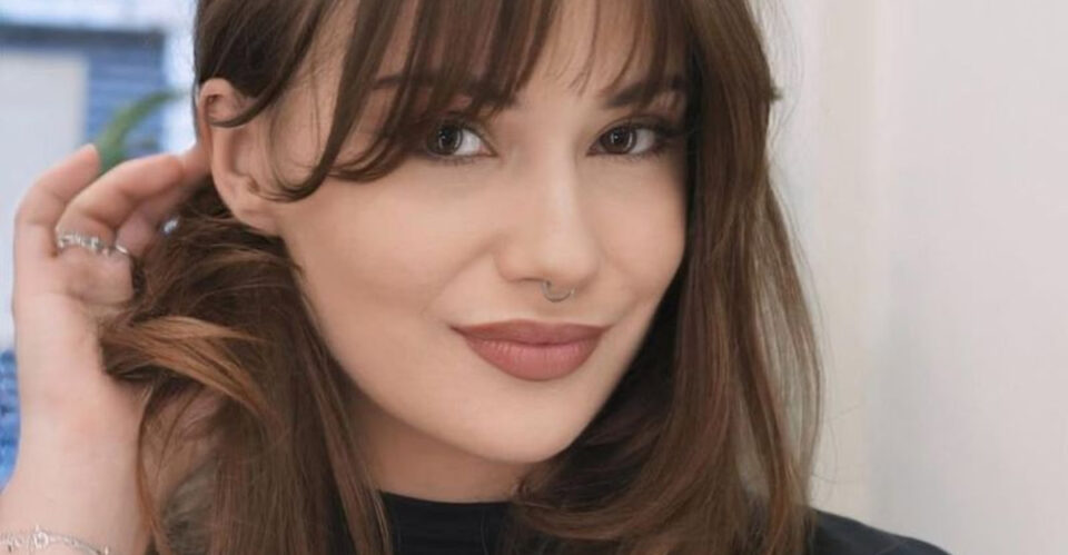 38 Bangs Styles That Blur The Sharp Lines And Add A Bold, Effortless Edge