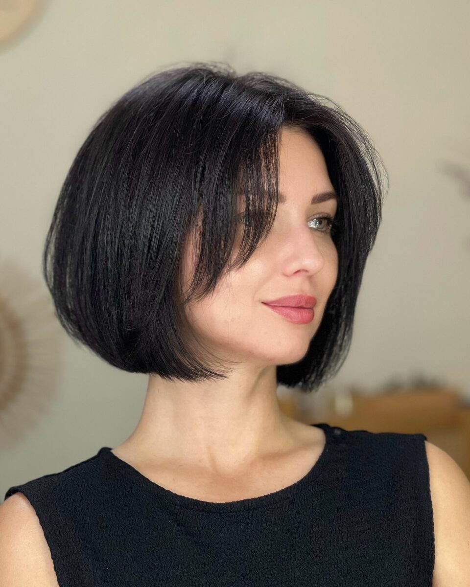 Find Your Signature Look: Try These 12 Trendy Short Layered Bob With ...