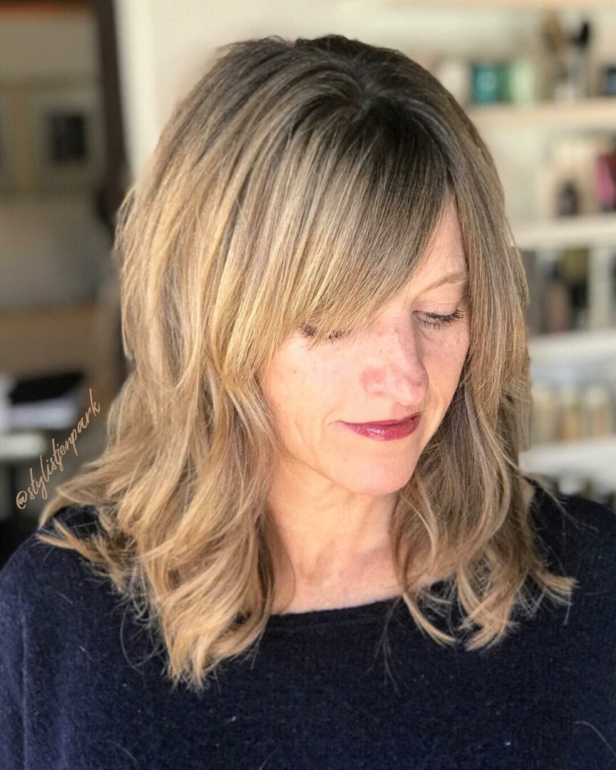 27 Side-Swept Hairstyles You’ll Want To Copy ASAP