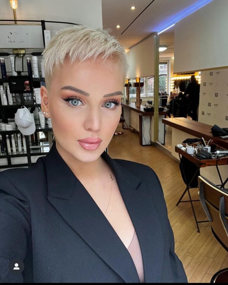 12 No-Bang Pixie Styles That Are Both Fashionable And Easy To Maintain